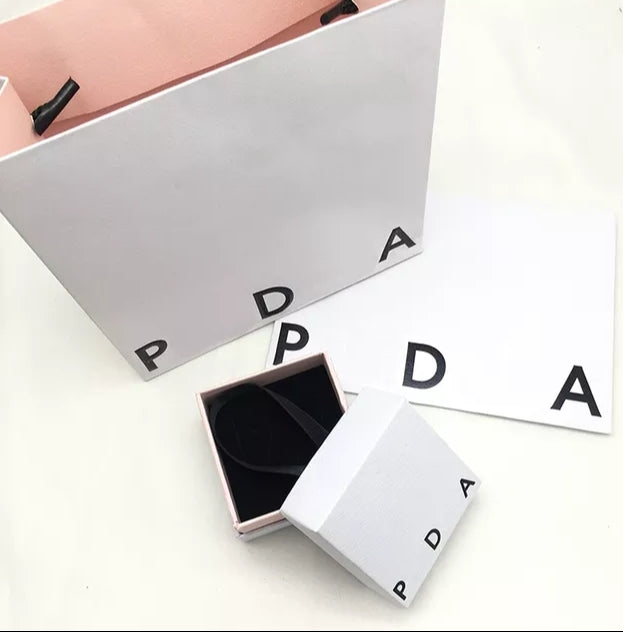 Caja de cartón Pandora para Charm o anillo